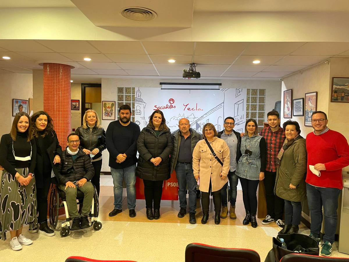 Votación reñida: 51% a favor de Cristóbal Ruiz, 49% para Virginia Lopo