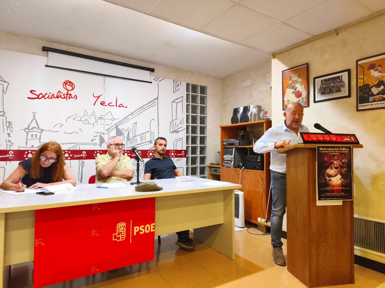 Cristóbal Ruiz renueva al frente del PSOE con el 92% de los apoyos
